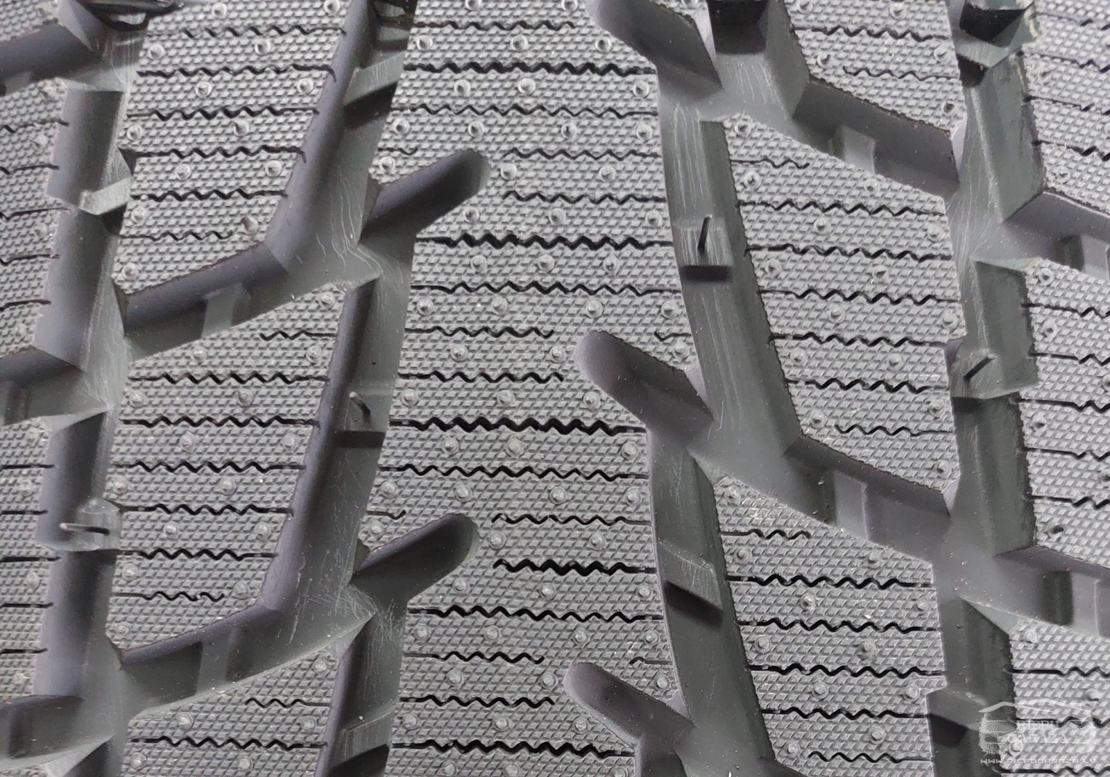 Winter tyres 205/55 R17 Radar Radar DIMAX Alpine XL