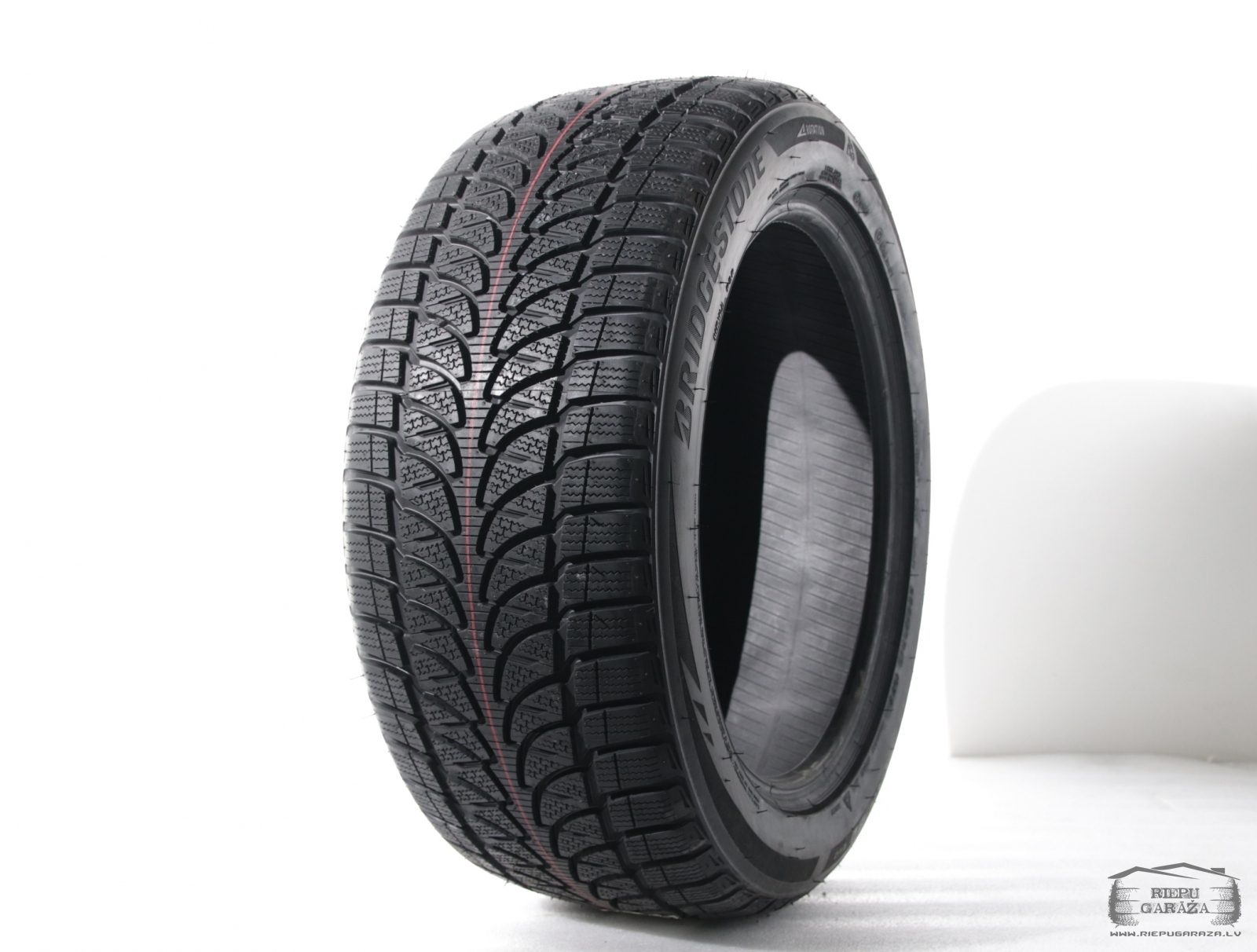 Ziemas riepas 255/50 R19 Bridgestone Blizzak LM-80 EVO