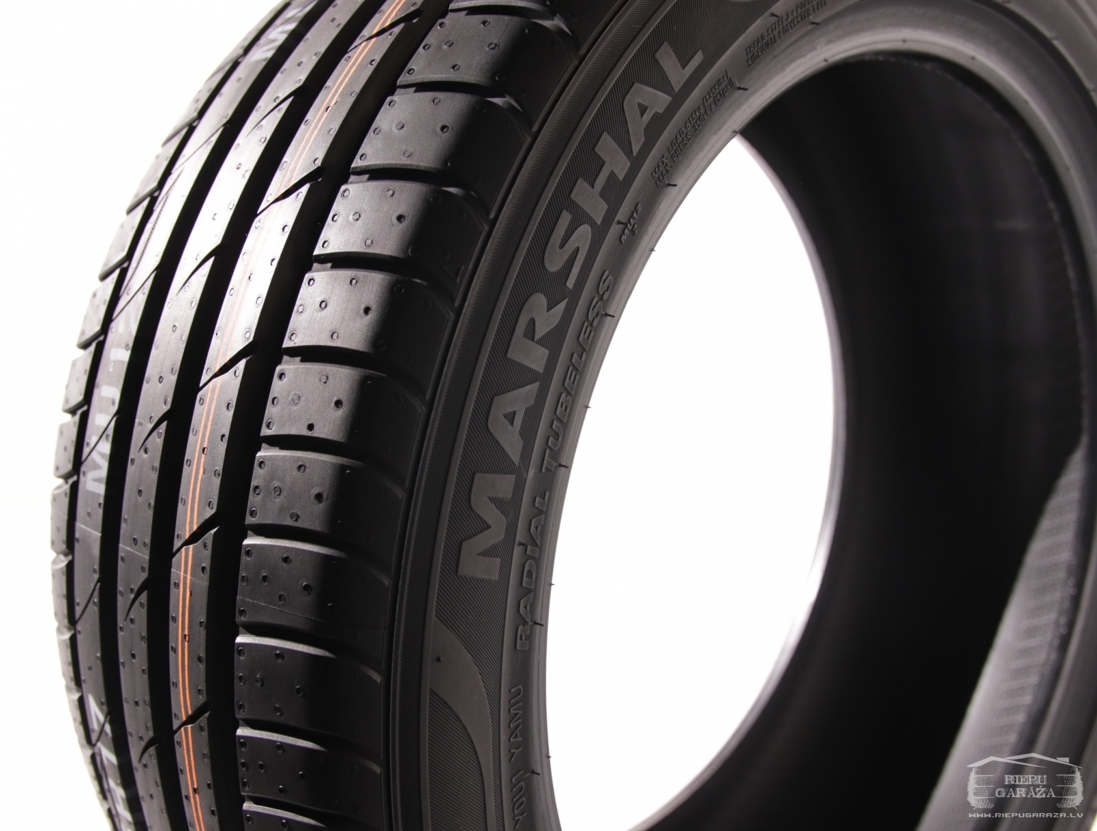 Vasaras riepas 225/55 R16 Marshal (Kumho) MU12 | Riepu Garāža