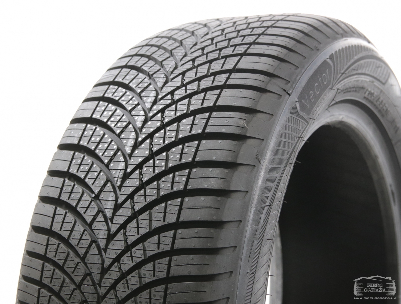 Всесезонные шины 225/45 R18 Goodyear Vector 4Seasons Gen 3 FP | Riepu ...