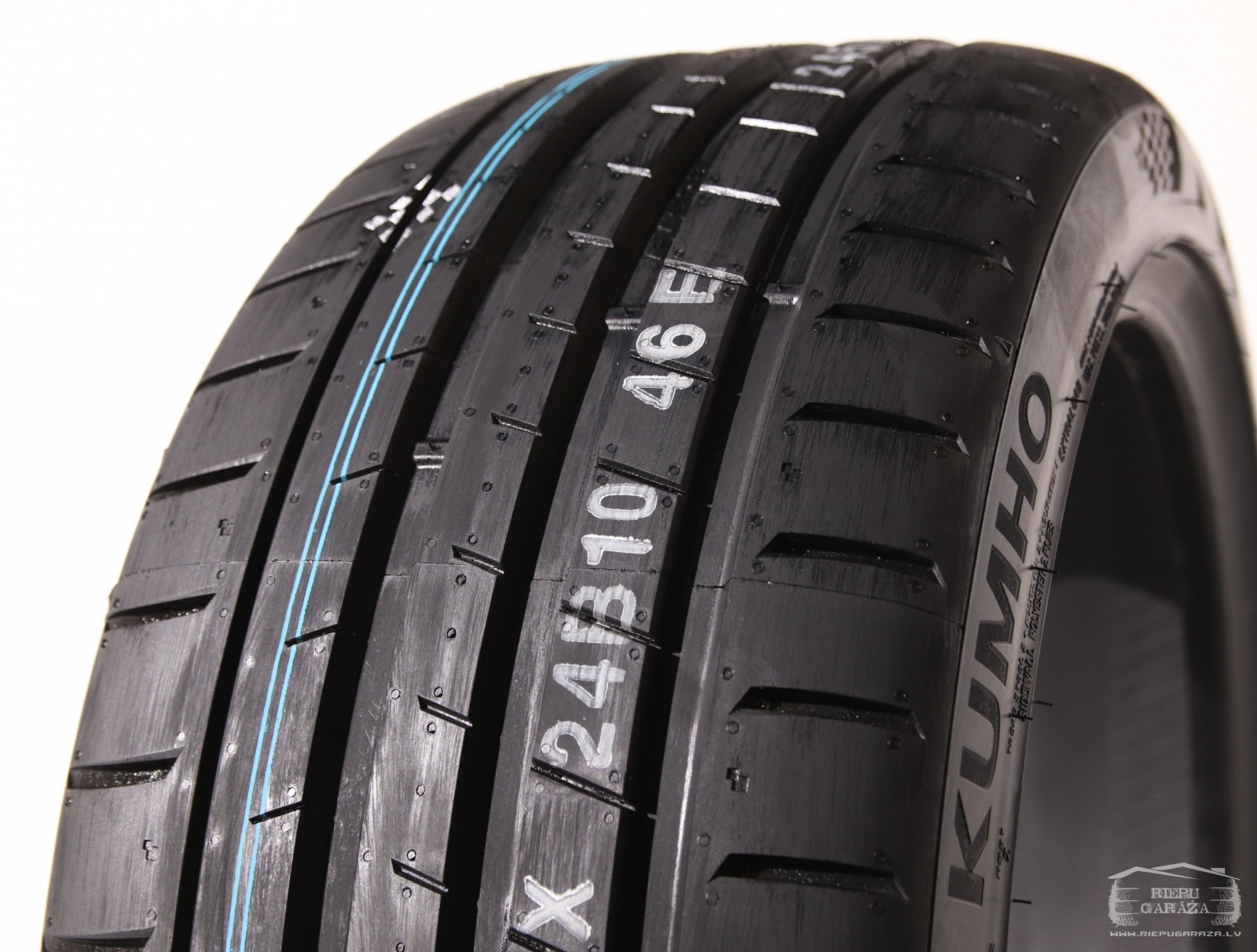 Vasaras riepas 235/35 R20 Kumho Ecsta PS91