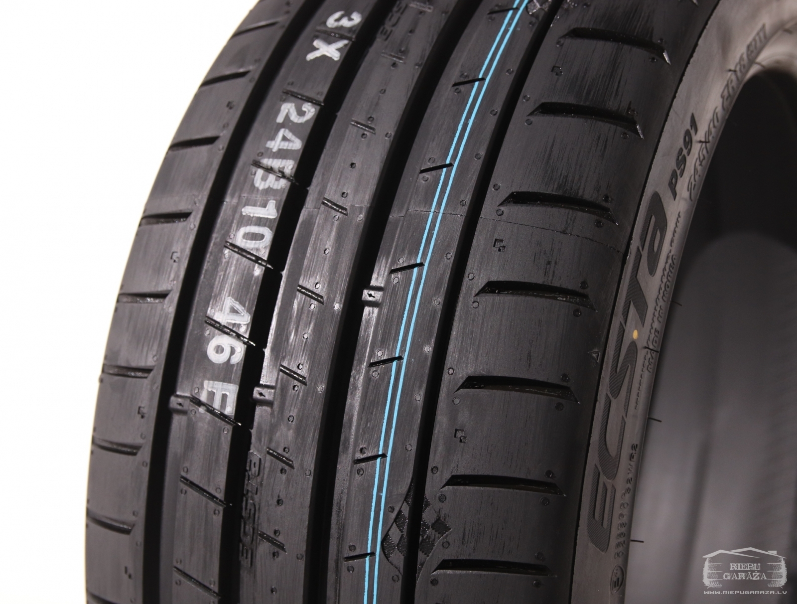 Летние шины 275/35 R20 Kumho Ecsta PS91