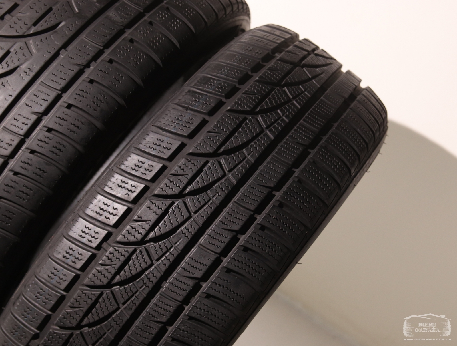 Ziemas riepas 215/55 R16 Hankook Winter I Cept Evo