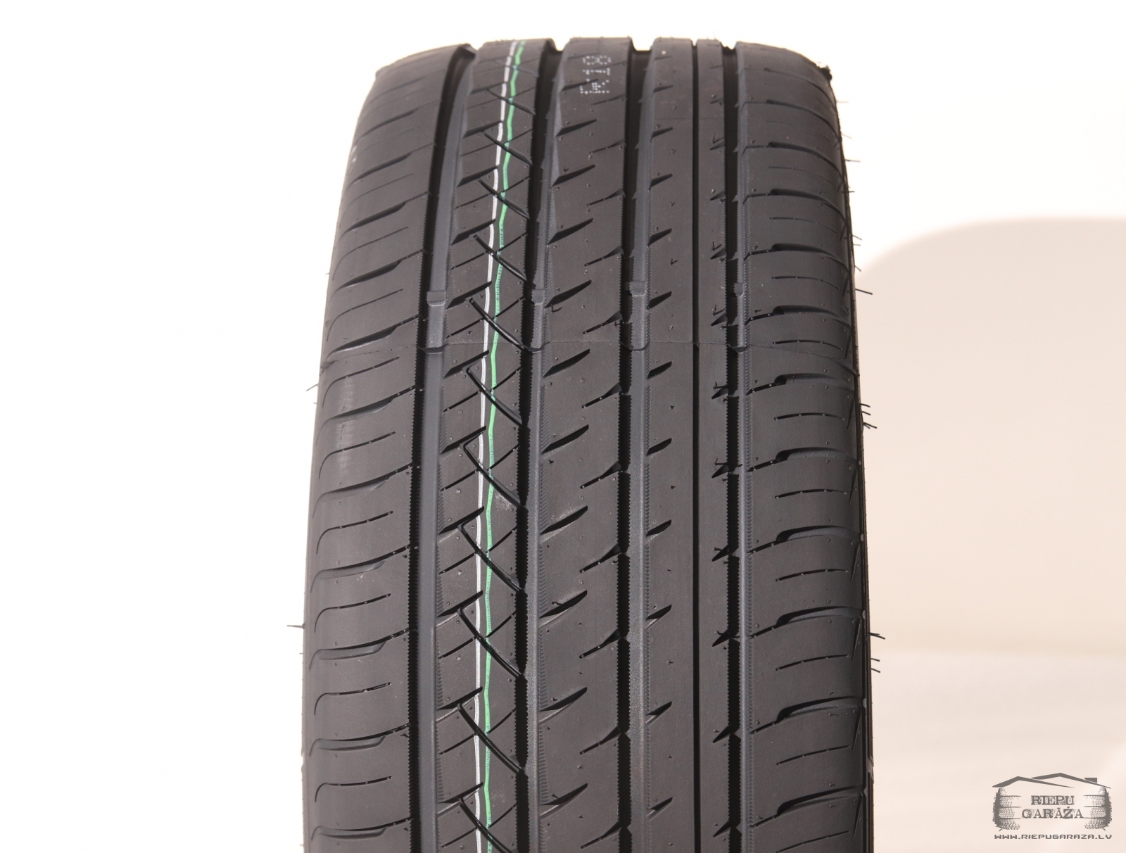 Летние шины 255/30 R19 iLink Thunder U09 | Riepu Garāža