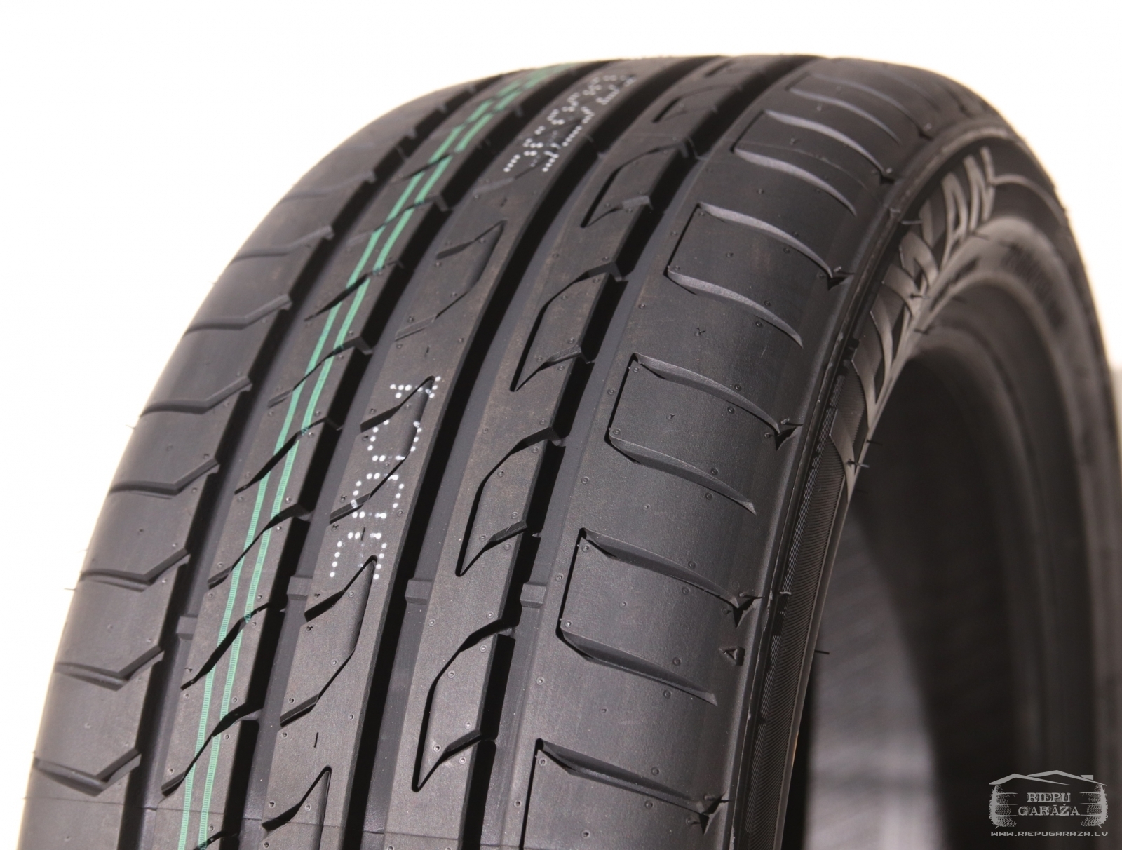 Vasaras riepas 225/50 R17 Luxxan Aspirer S3