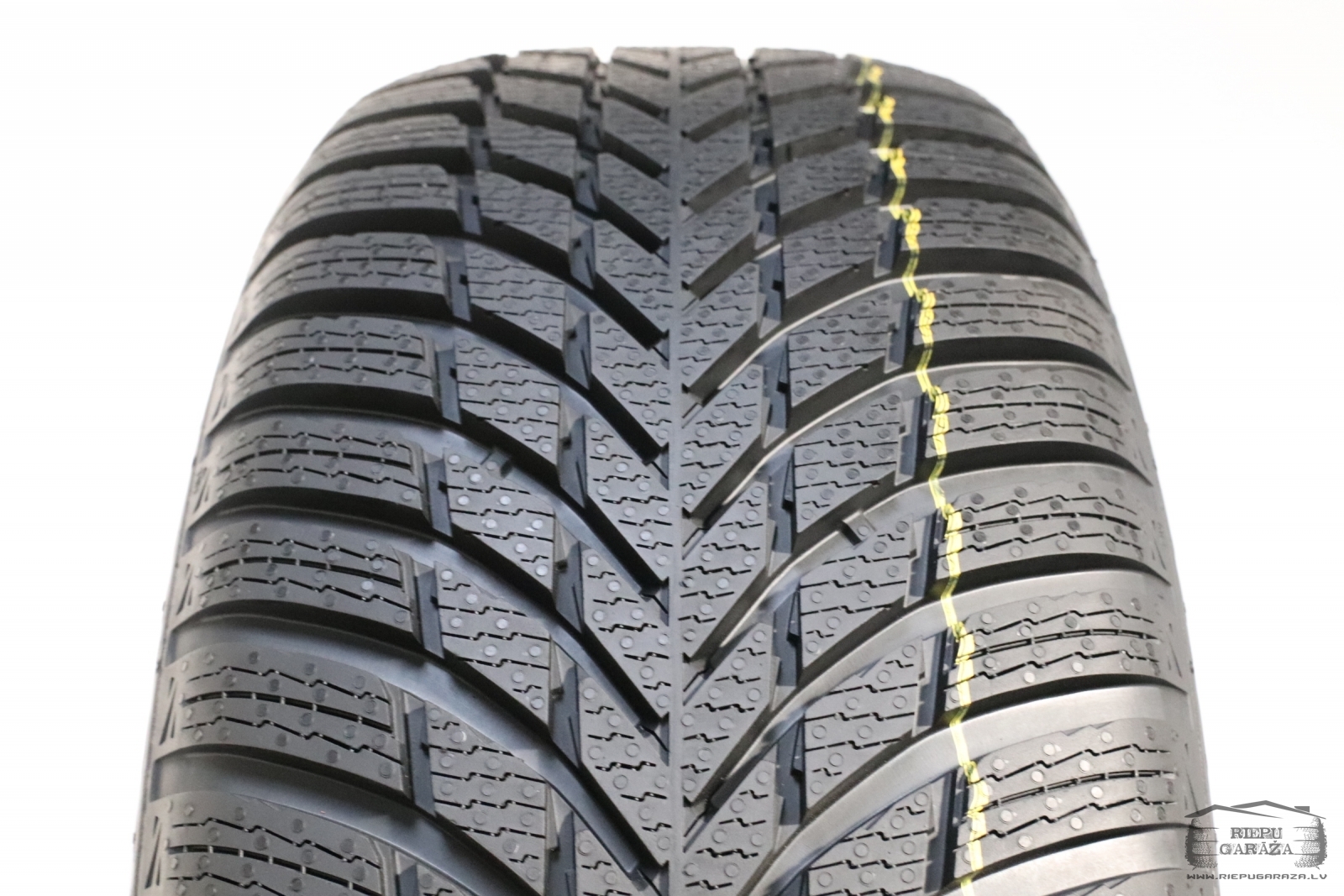 Ziemas riepas 215/65 R16 Nokian SNOWPROOF 2 SUV | Riepu Garāža