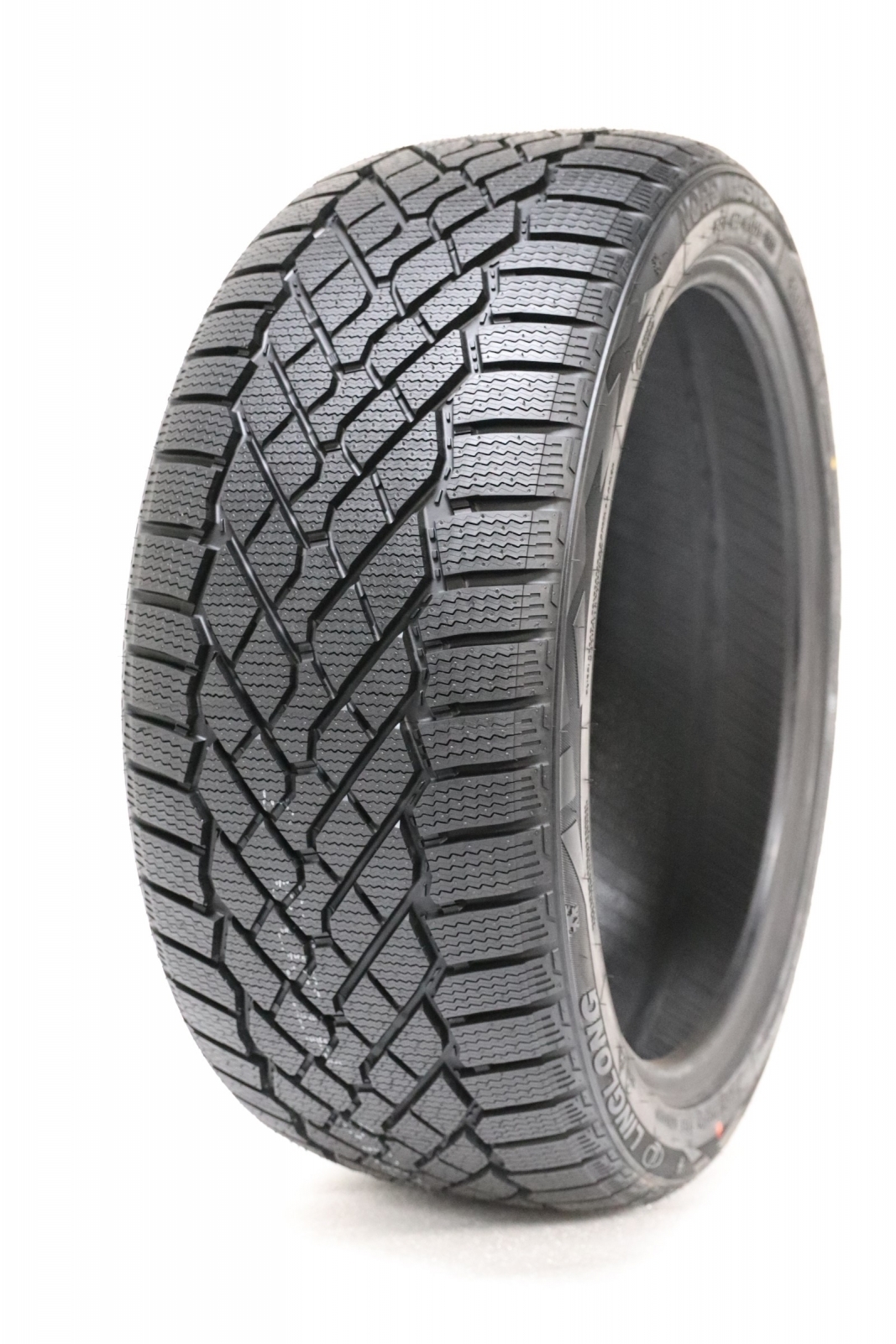 Winter tyres 245/40 R19 LingLong NORD MASTER