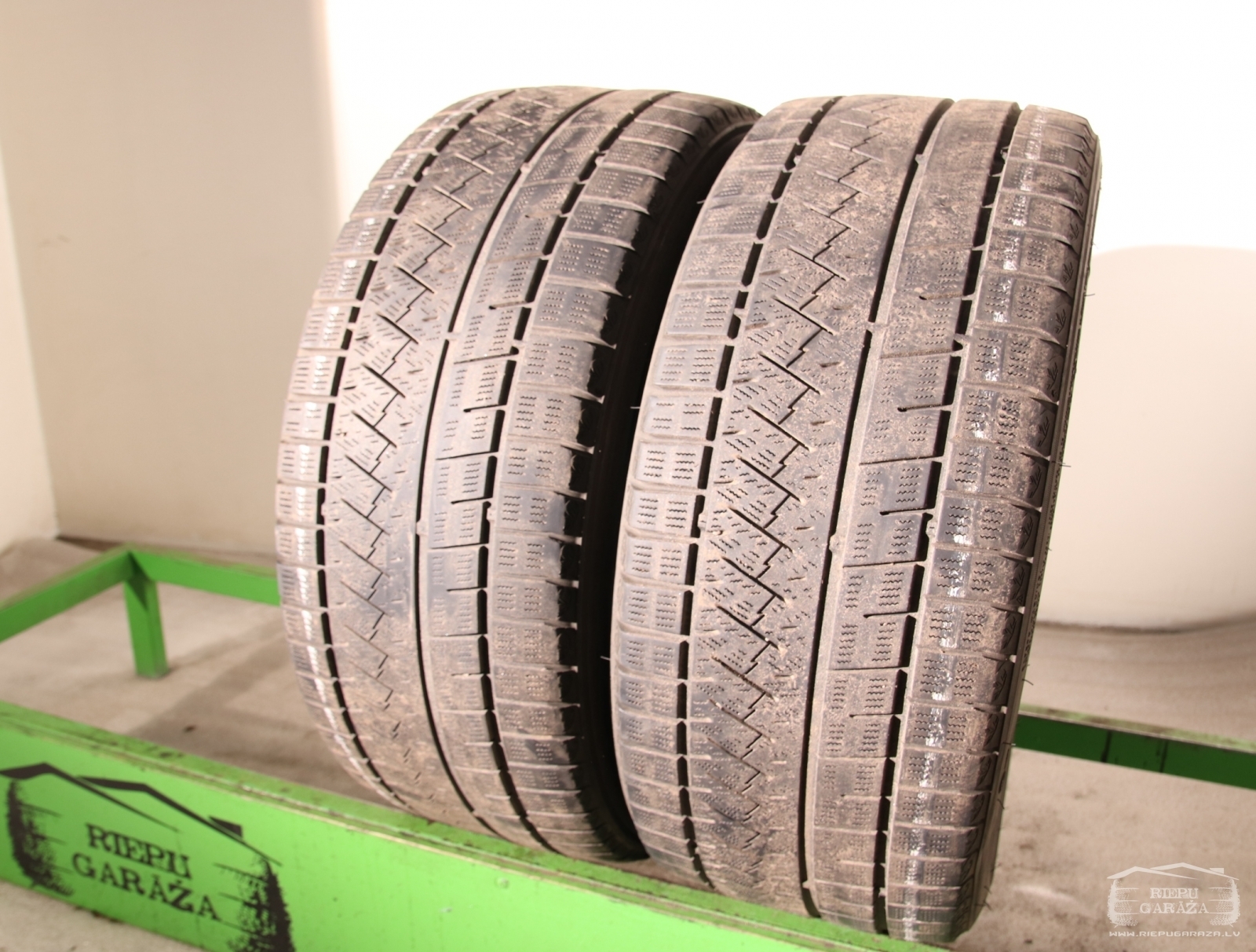 Winter tyres 225/40 R18 Triangle PL02 | Riepu Garāža
