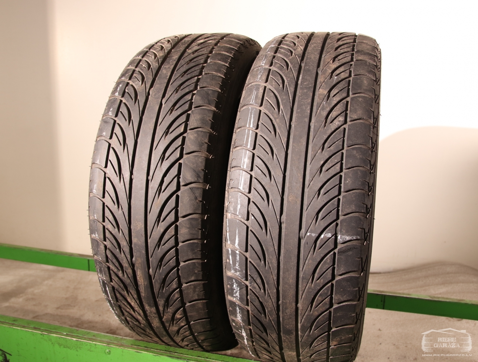 Vasaras riepas 205/55 R16 Firststop Speed 1