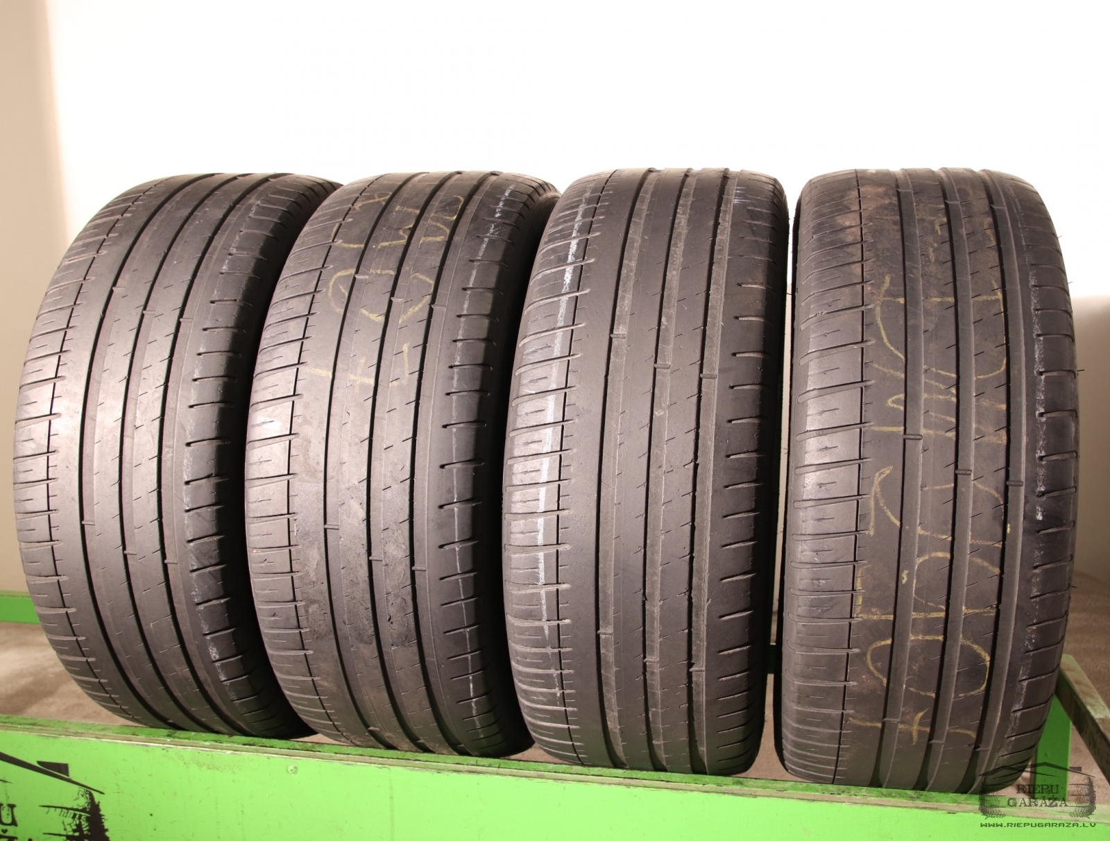 Vasaras riepas 225/40 R18 Michelin Pilot Sport 3