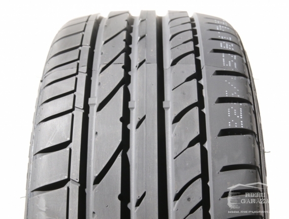 Летние шины 225/55 R17 Sailun Atrezzo ZSR