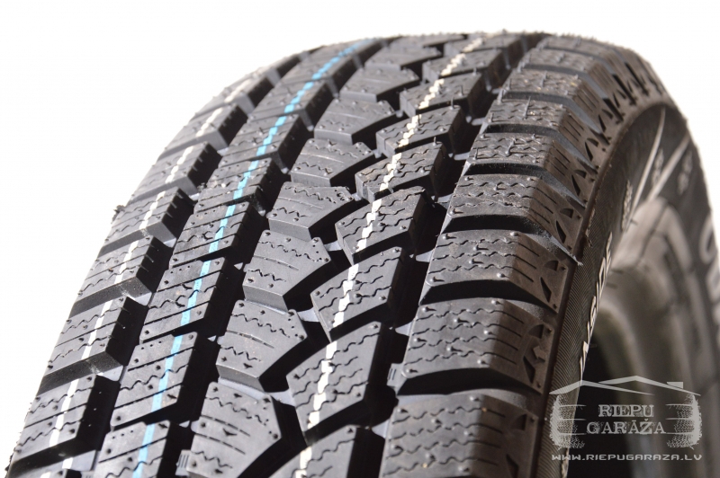 Ziemas riepas 215/55 R18 Ovation W586