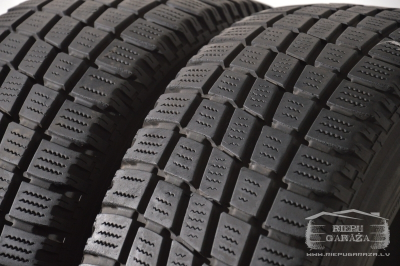 Ziemas riepas 195/60 R16C Toyo H09