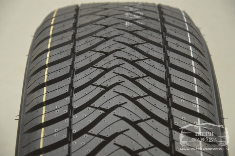 All season tyres 165/65 R14 Triangle SeasonX TA01