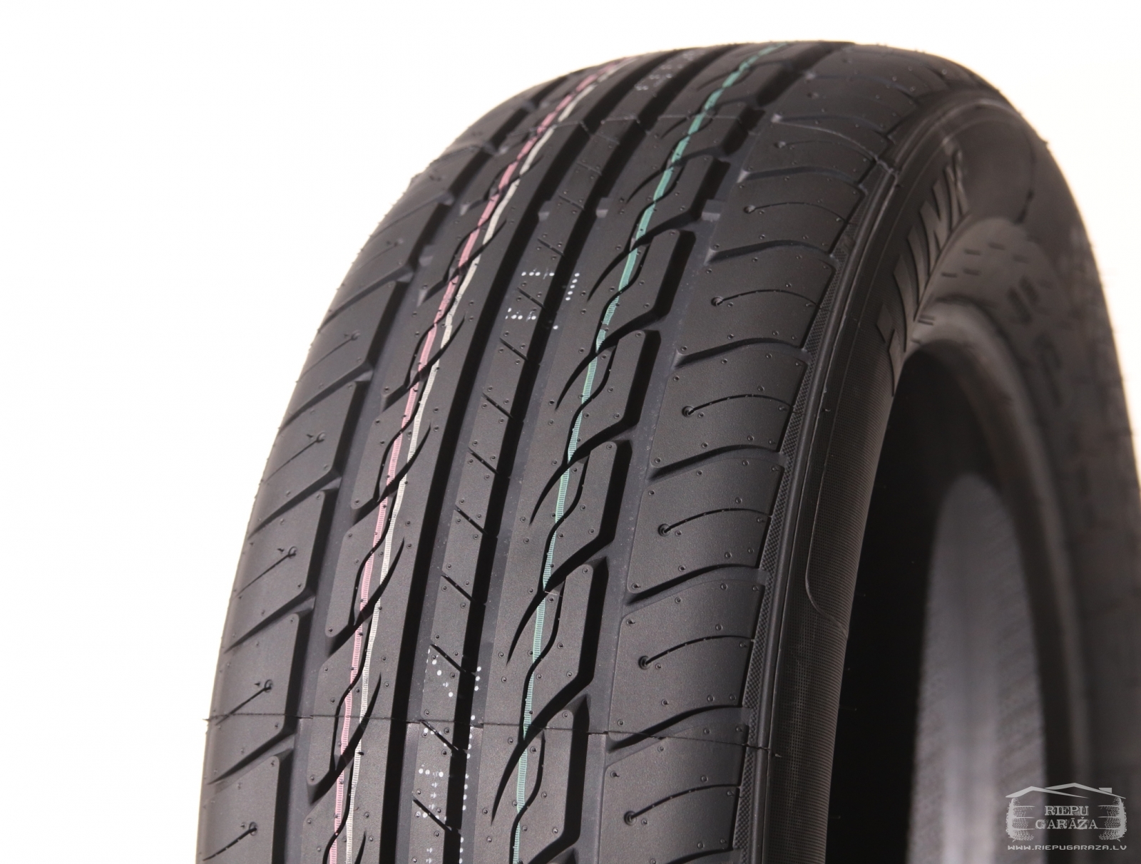 225/65 R17 iLink L-COMFORT68 | Riepu Garāža